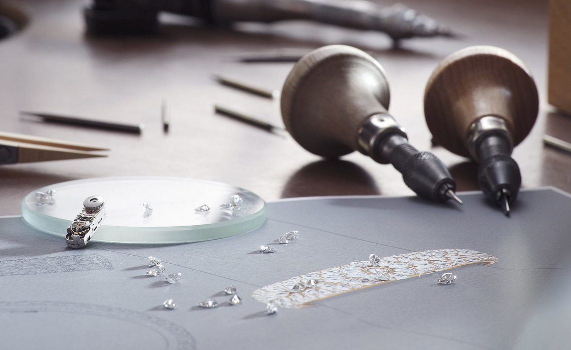 The Often-Overlooked Story Behind The Jaeger-LeCoultre Calibre 101 ...