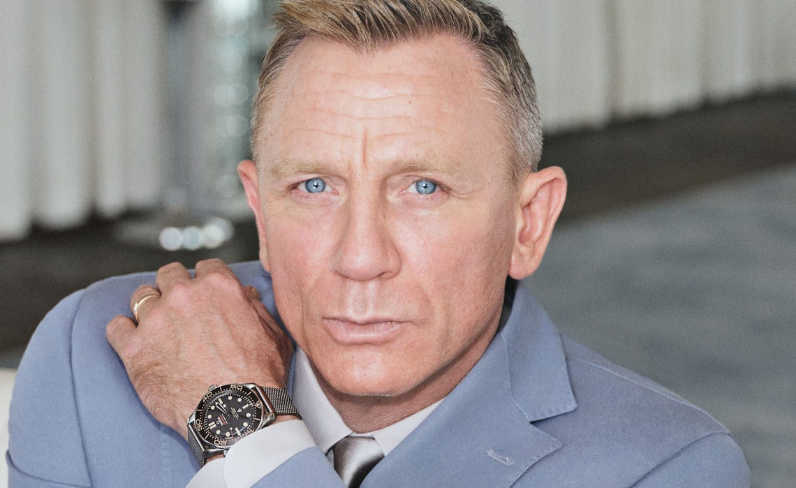 Spoiler Alert: The Omega Seamaster Diver 300M 007 Edition Steals The ...