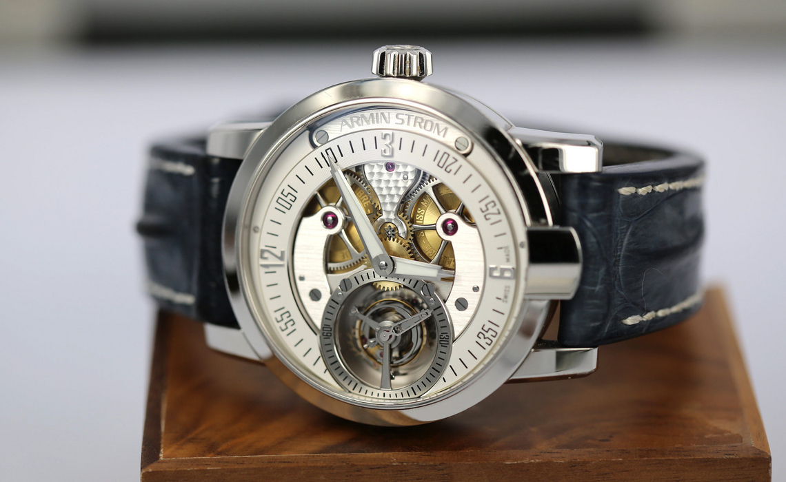 Armin Strom Tourbillon Water: the blue legitimacy of a Manufacture ...