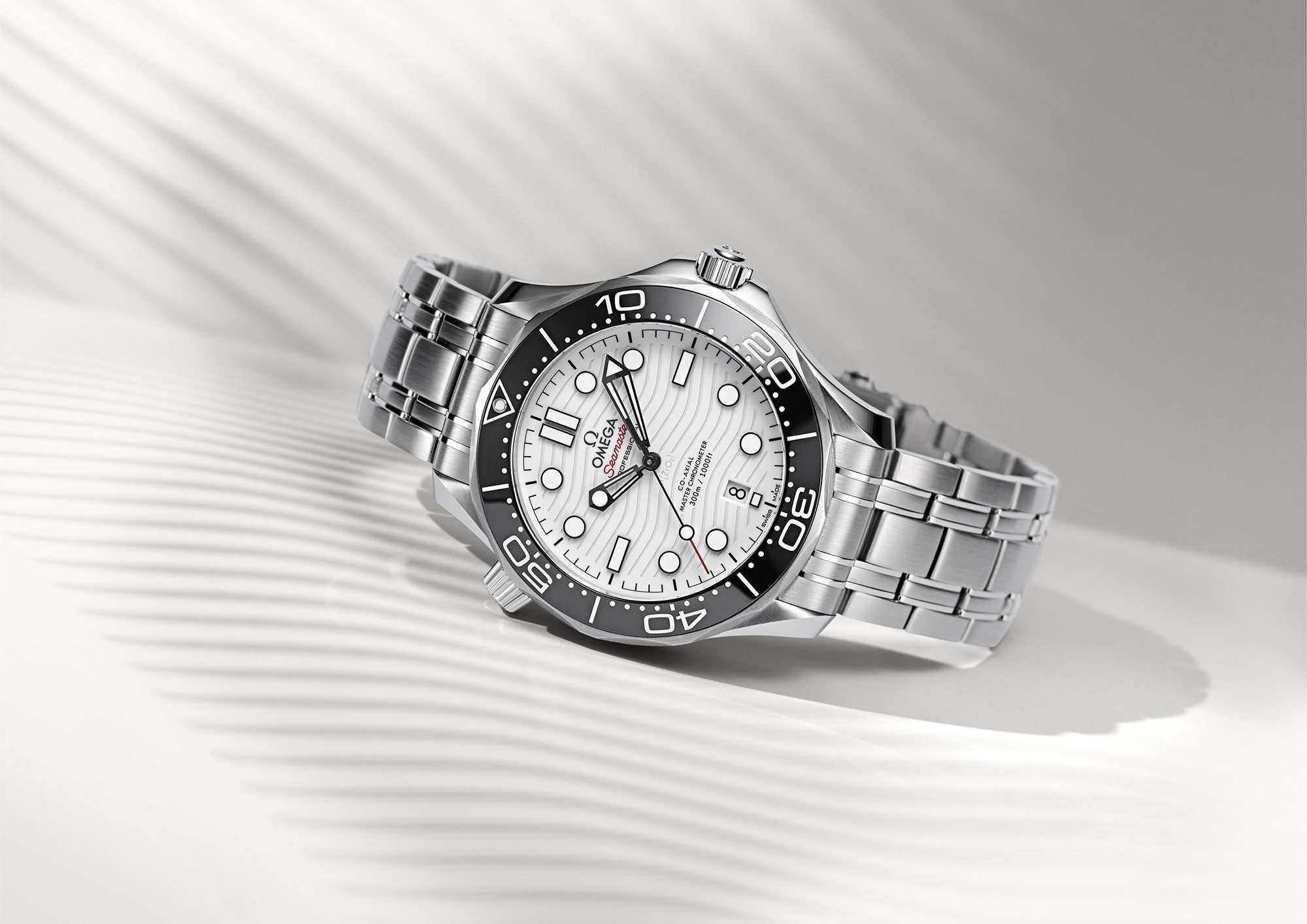 Omega Seamaster Diver 300M White Ceramic Dial | Omega Omega Seamaster Diver 300M White Ceramic Dial | Omega