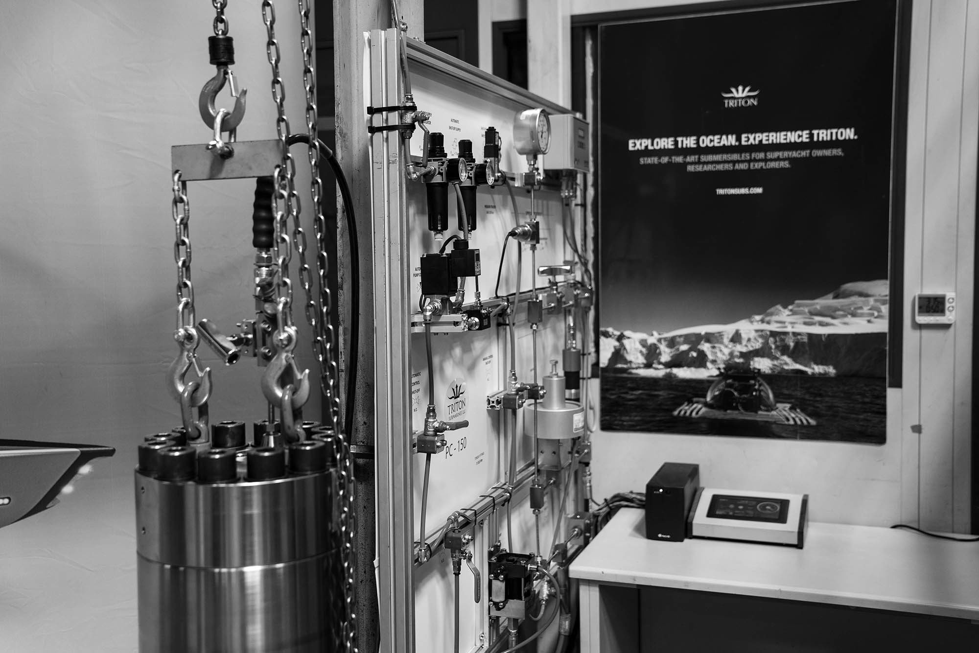 OMEGA Seamaster Planet Ocean Ultra Deep Professional – The World’s ...