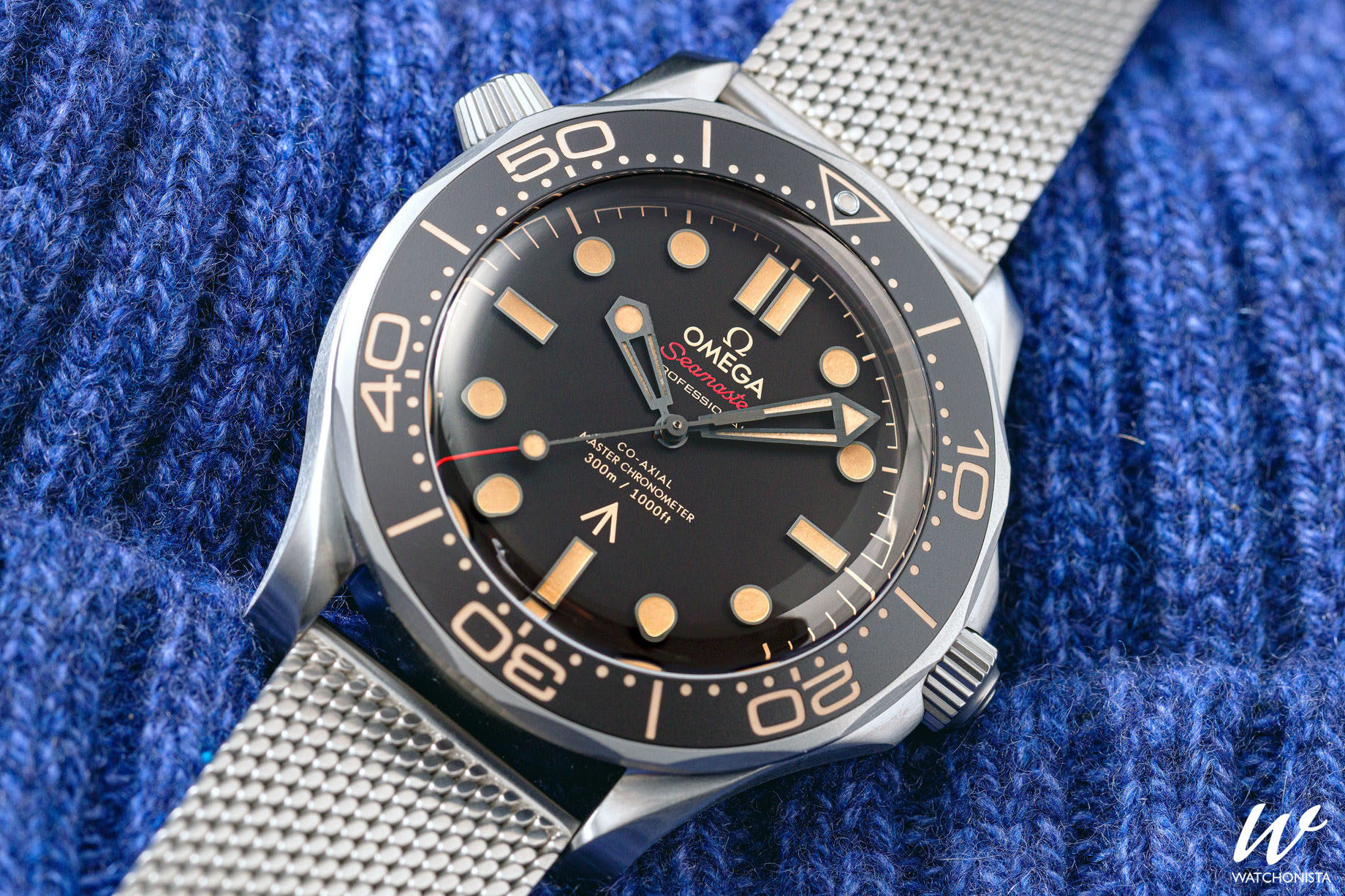 Interview: Daniel Craig Talks Omega, His First Seamaster, And Being ...