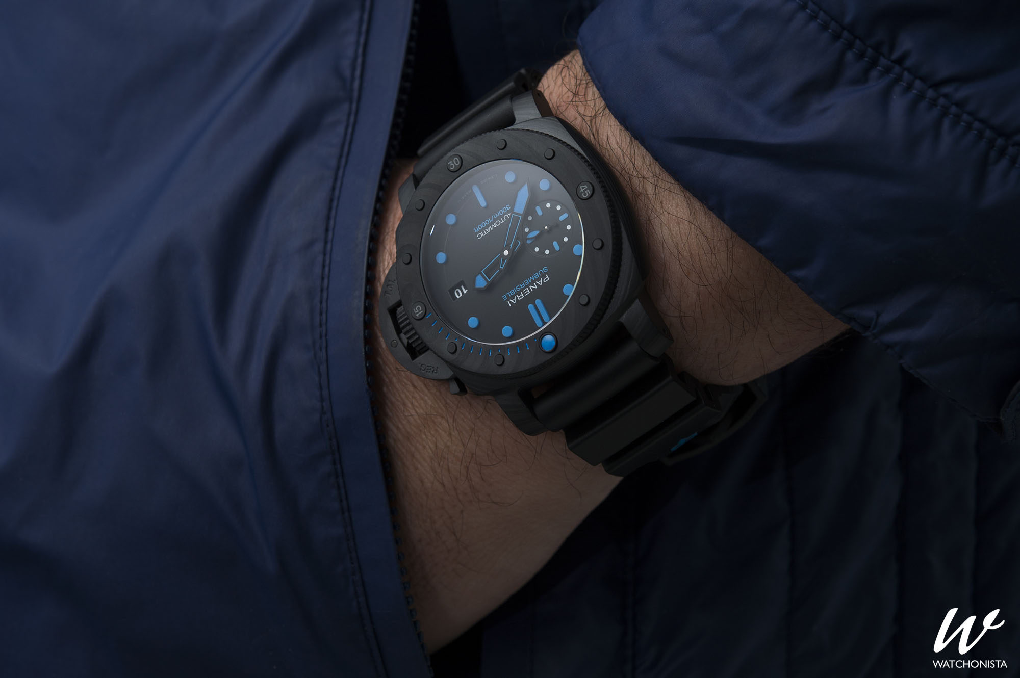 Five Reasons Why We’re Rediscovering The Panerai Submersible Carbotech ...