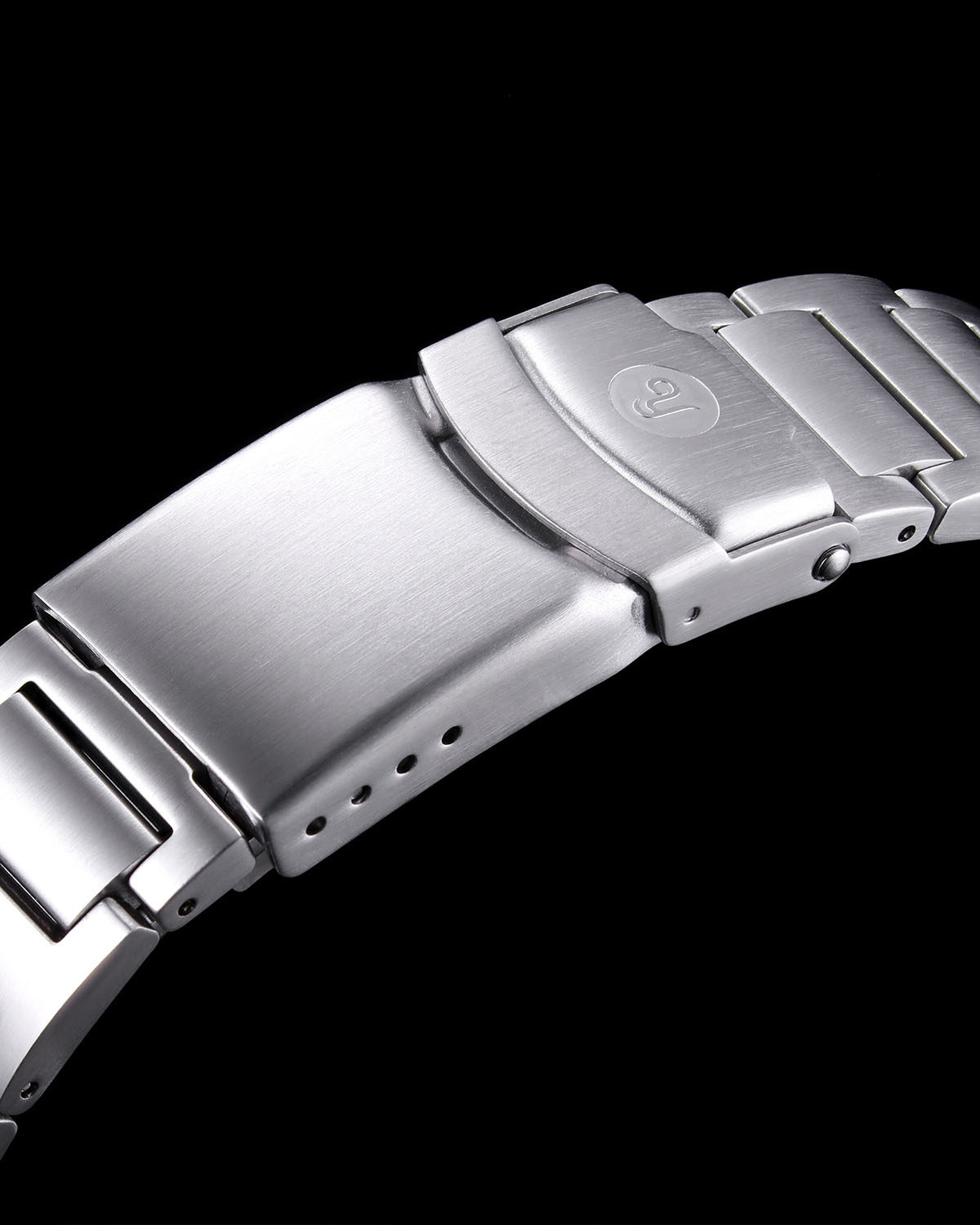 YEMA's New Superman Heritage 63 Is The Accessibly Priced Summer Diver ...