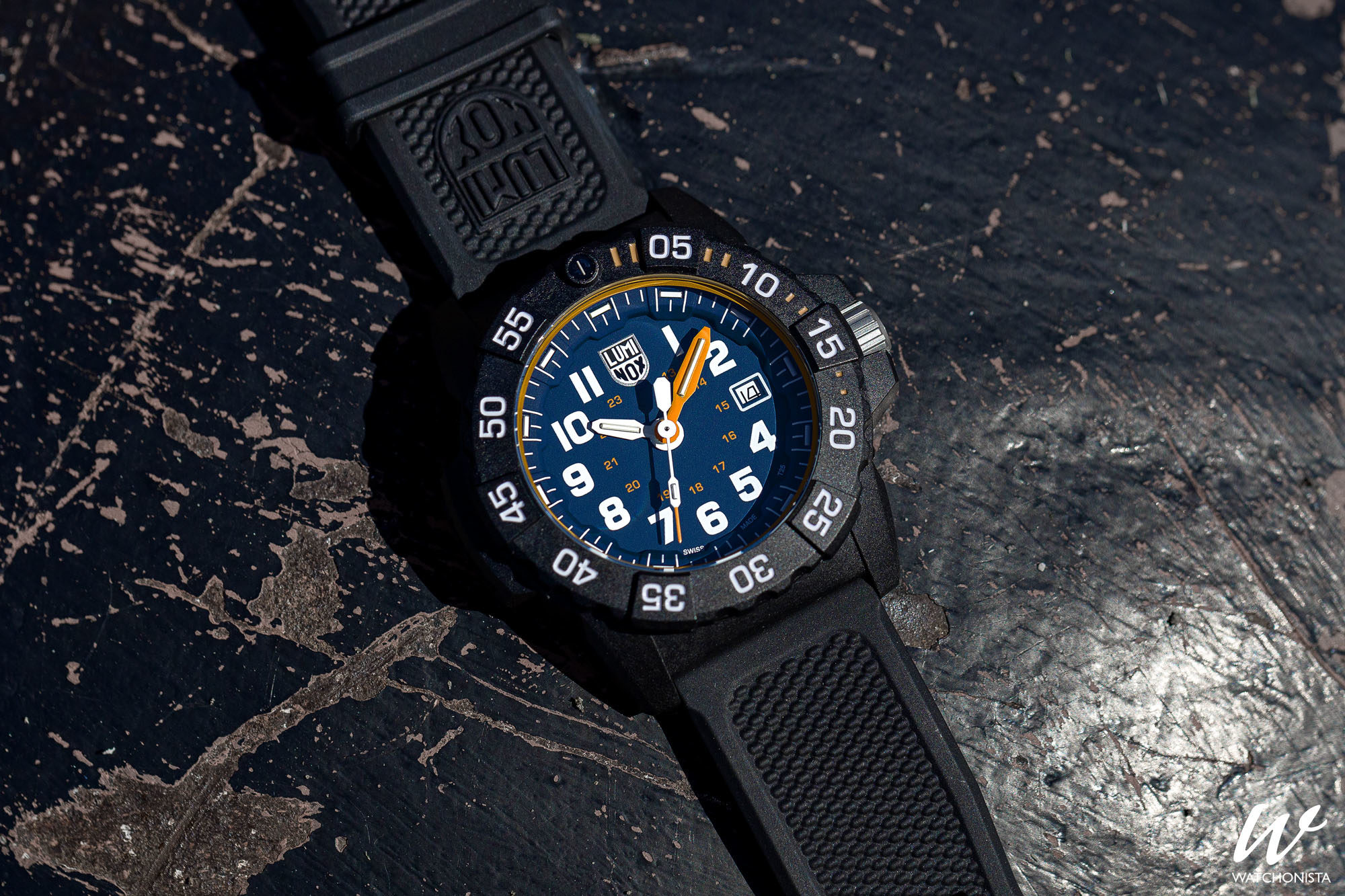 Navy SEAL Of Approval: Luminox Partners With The Navy SEAL Foundation ...