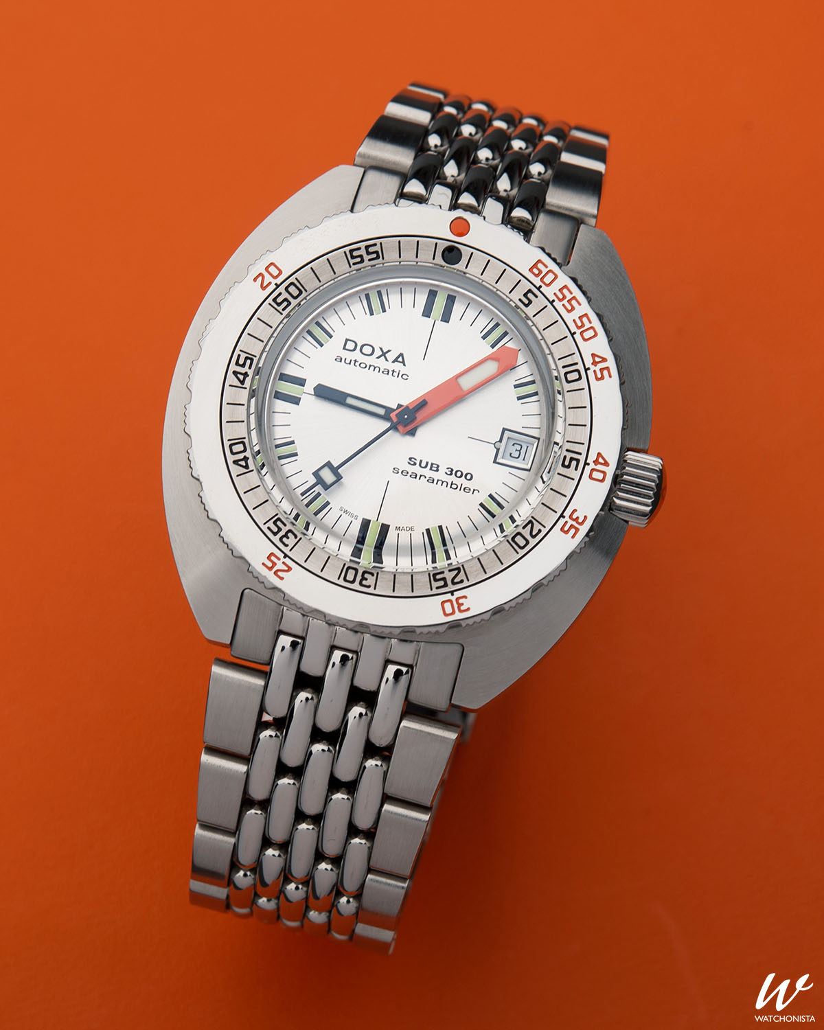 Decisions, Decisions: Do I Buy The DOXA SUB 300 Or SUB 300T? | Watchonista