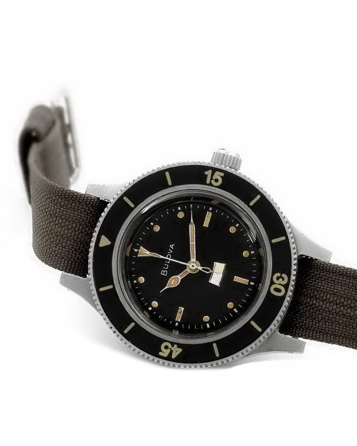 Why We Love It: The Bulova MIL-SHIPS-W-2181 Submersible | Watchonista