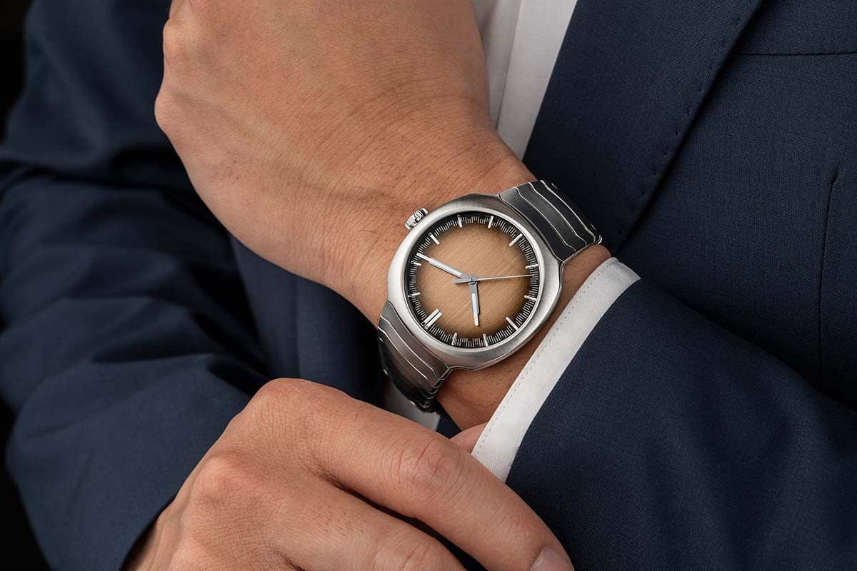 New Flames: Four Of The Best Salmon Dial Steel Sports Watches So Far In ...