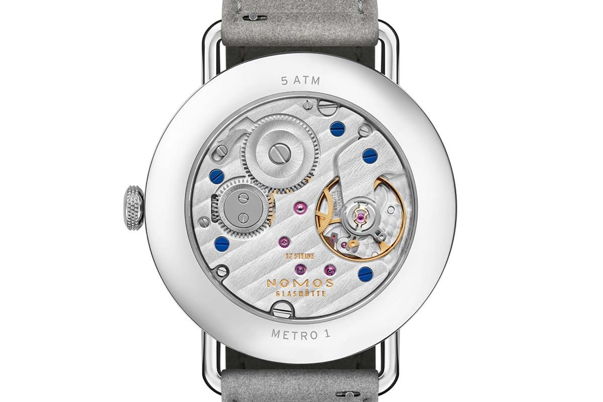 Metropolitan Life: Checking Out the New Look of the Metro 33 from NOMOS ...