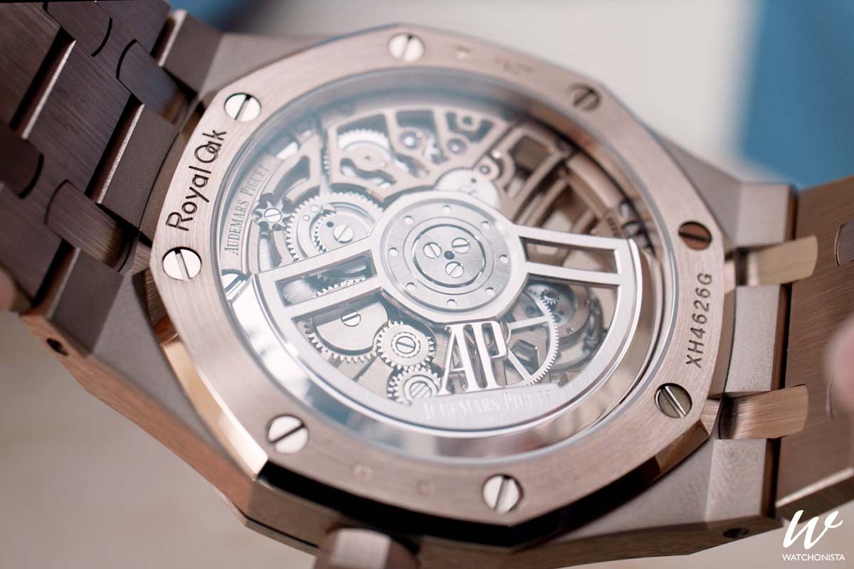 Video: Audemars Piguet’s New Sand Gold Alloy Shines on the Royal Oak ...