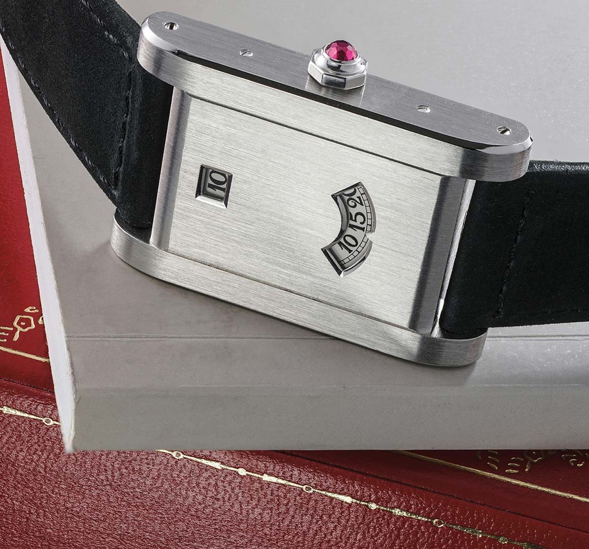 A Giant Leap: Diving into the World of Jump-Hour Watches | Watchonista