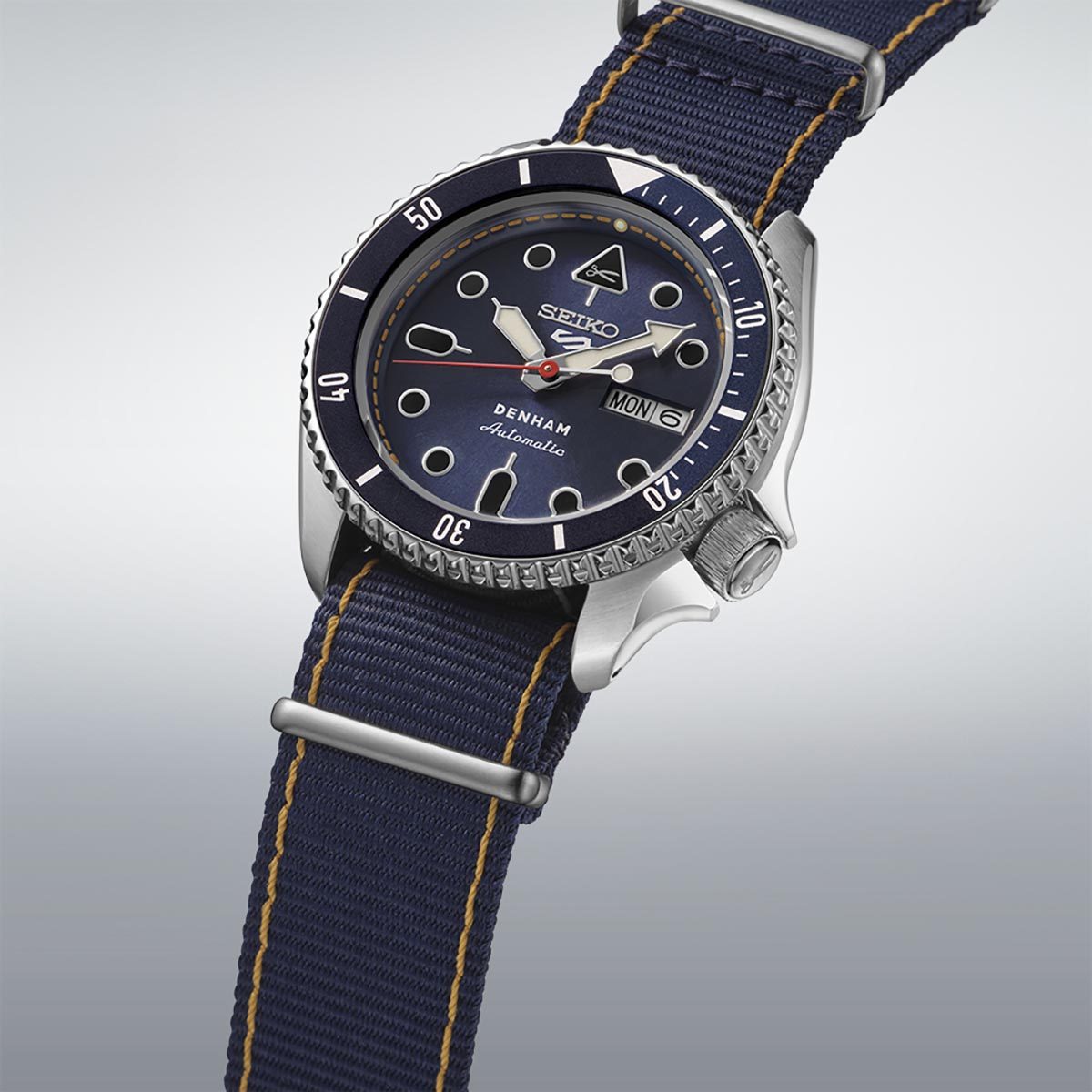 Dungaree Diver: The New Seiko 5 Sports DENHAM Limited Edition | Watchonista
