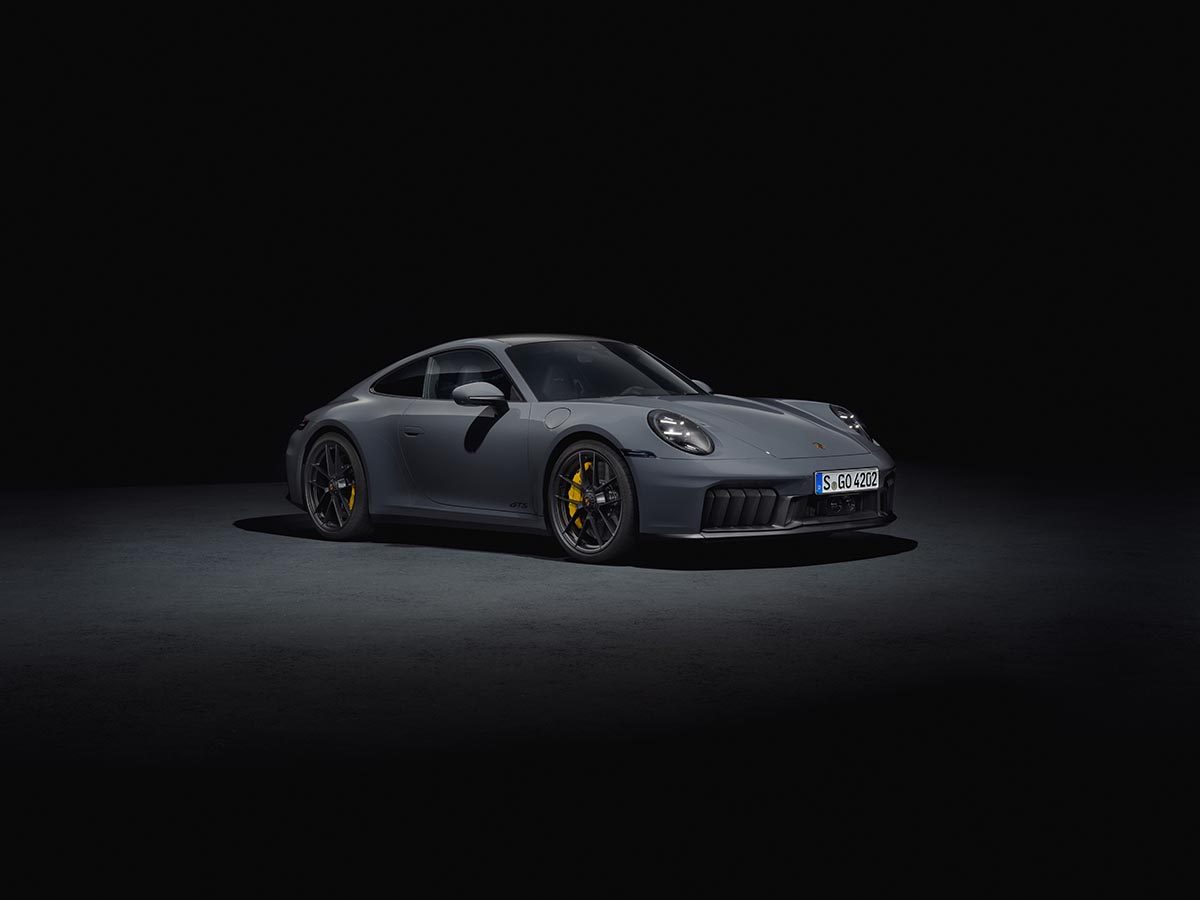 The 2025 Porsche 911 Carrera GTS T Hybrid: A Timepiece for the Road ...