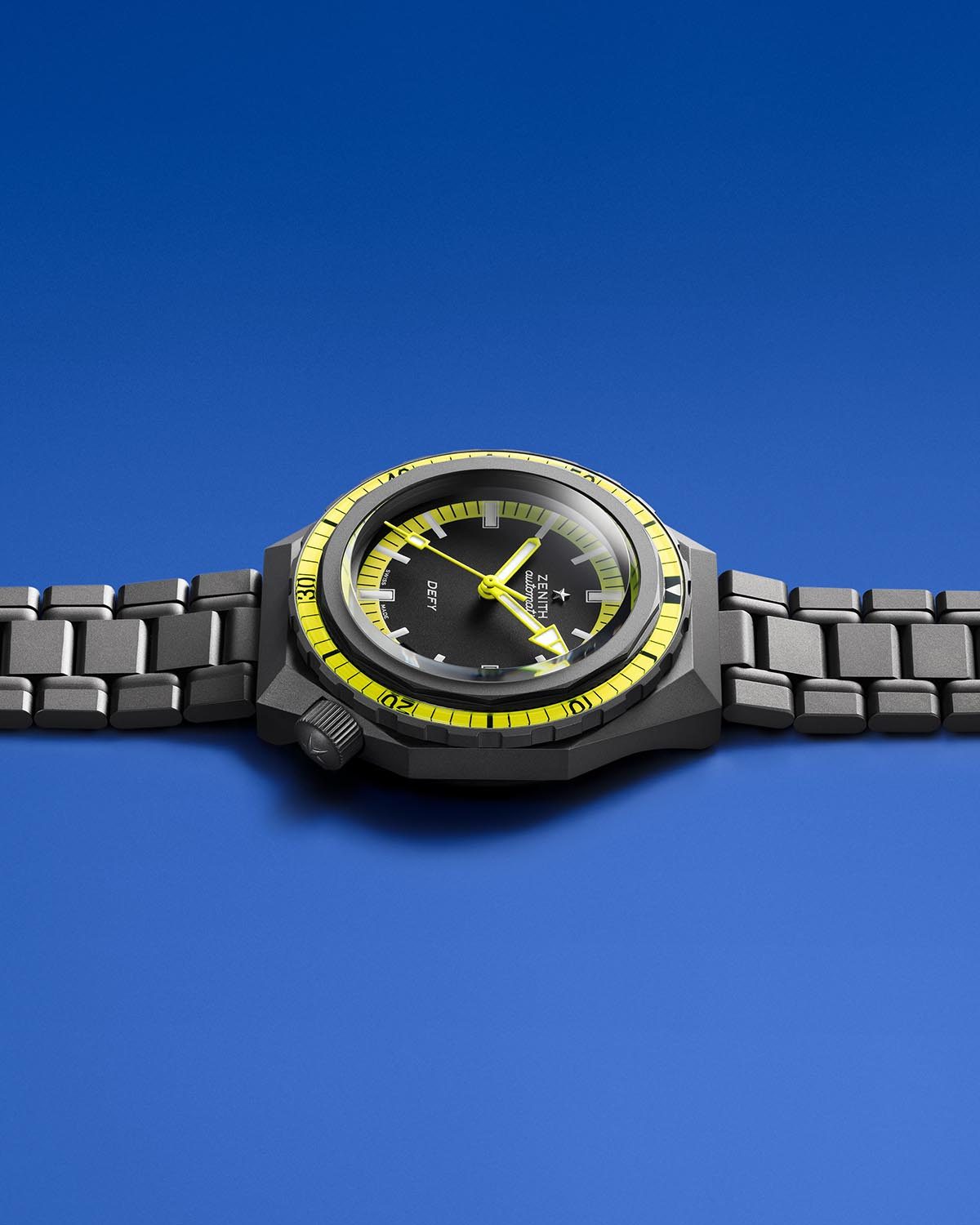 Zenith’s Two New DEFY Divers Color Outside the Lines | Watchonista