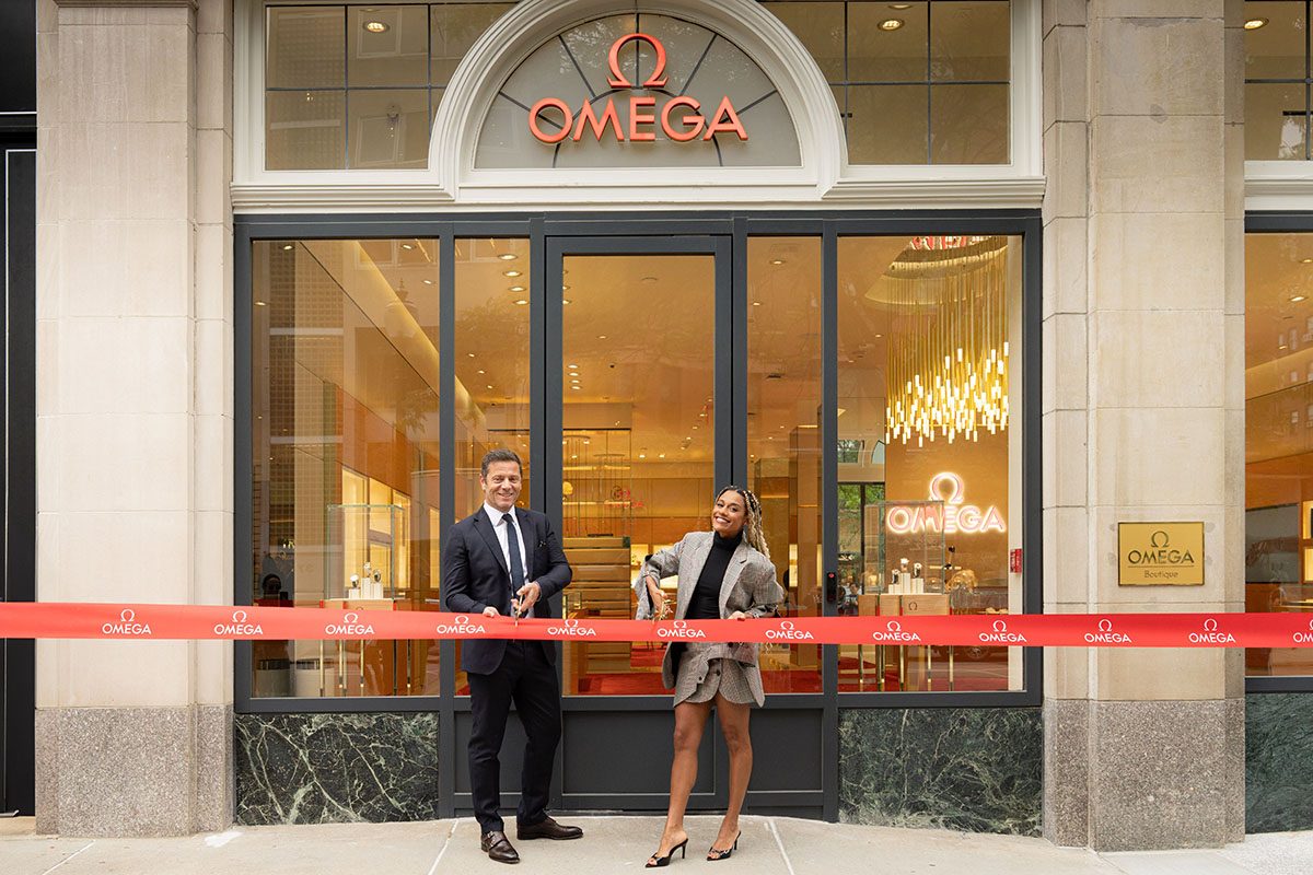 Surprise! Surprise! The First U.S. Sighting of Omega’s New Aqua Terra ...