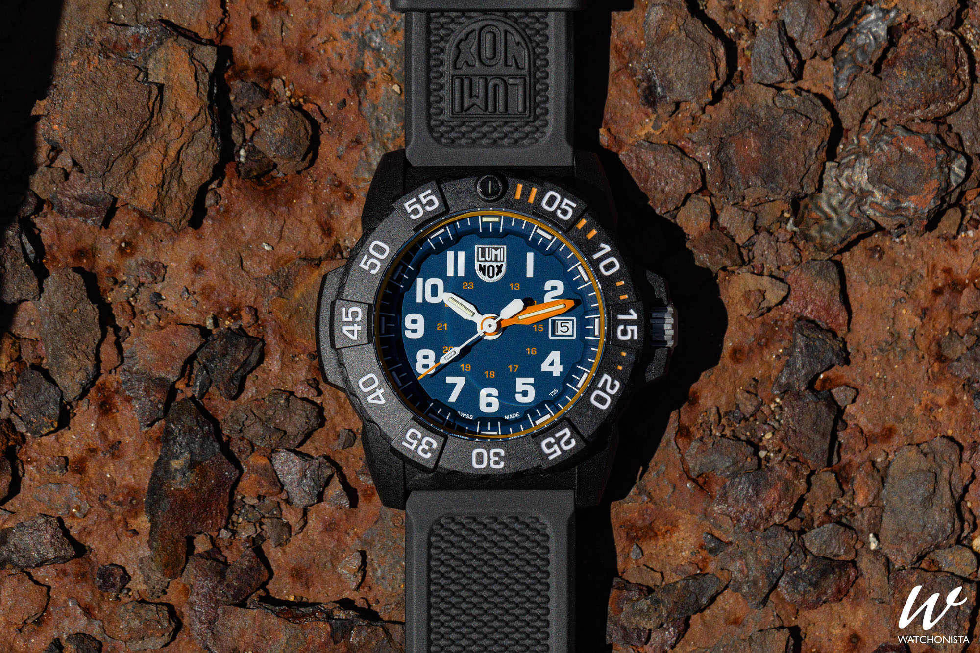 Navy SEAL Of Approval: Luminox Partners With The Navy SEAL Foundation ...