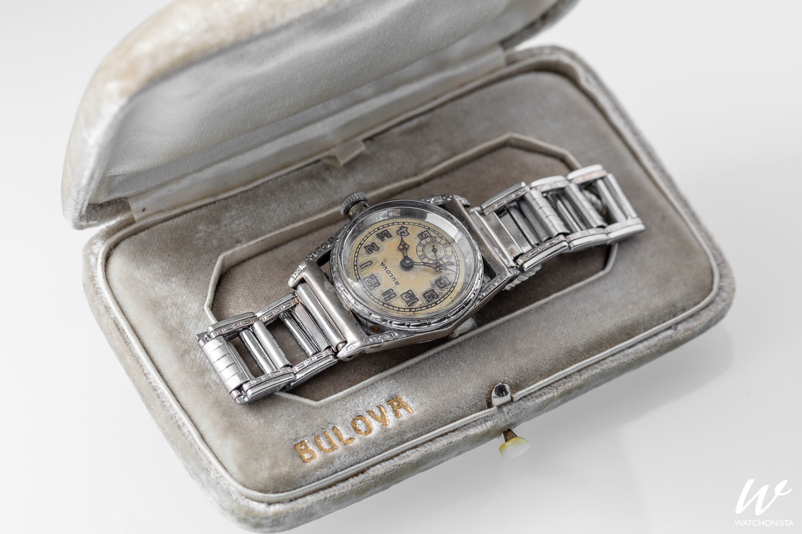 America Runs on Bulova Time: A Trip Through The Brand's Archives ...