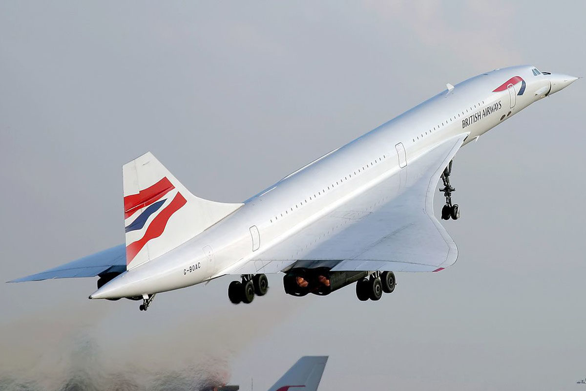 Golden Age Of Aviation: The Watches That Flew On TWA, Pan Am, And The ...