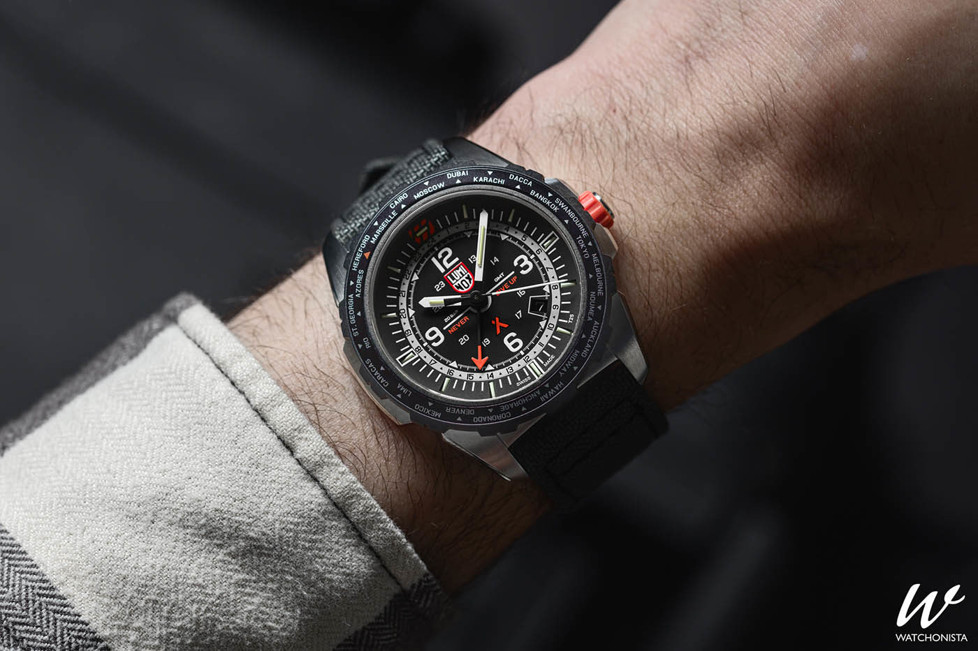 Never Give Up: A Closer Look At The Luminox Bear Grylls Survival AIR ...