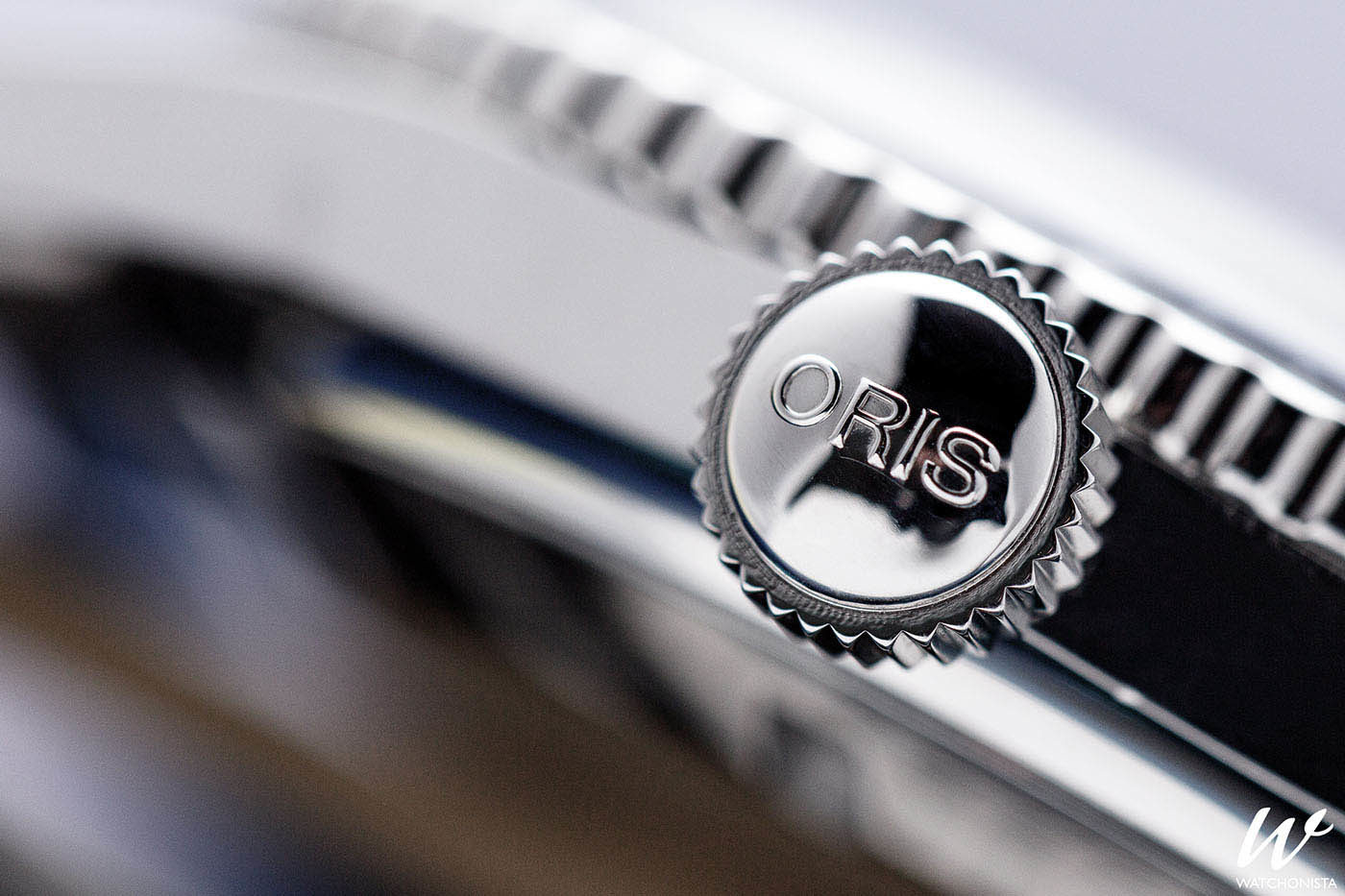 Swinging Sixties: The Oris Divers 65 “Maxi” Topper Edition Brings The ...