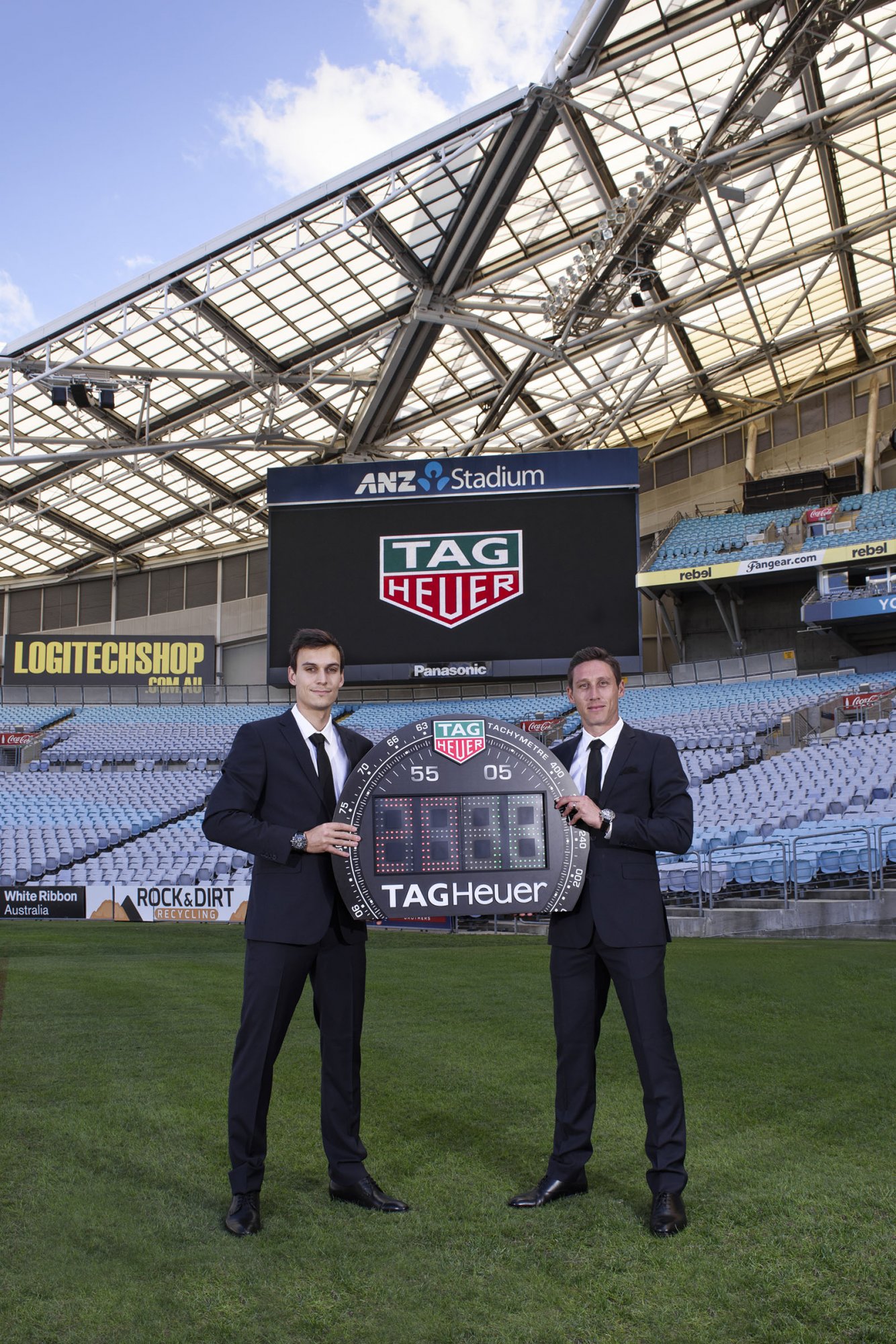 TAG Heuer goes Football, one more! and signs Australia's National Team ...