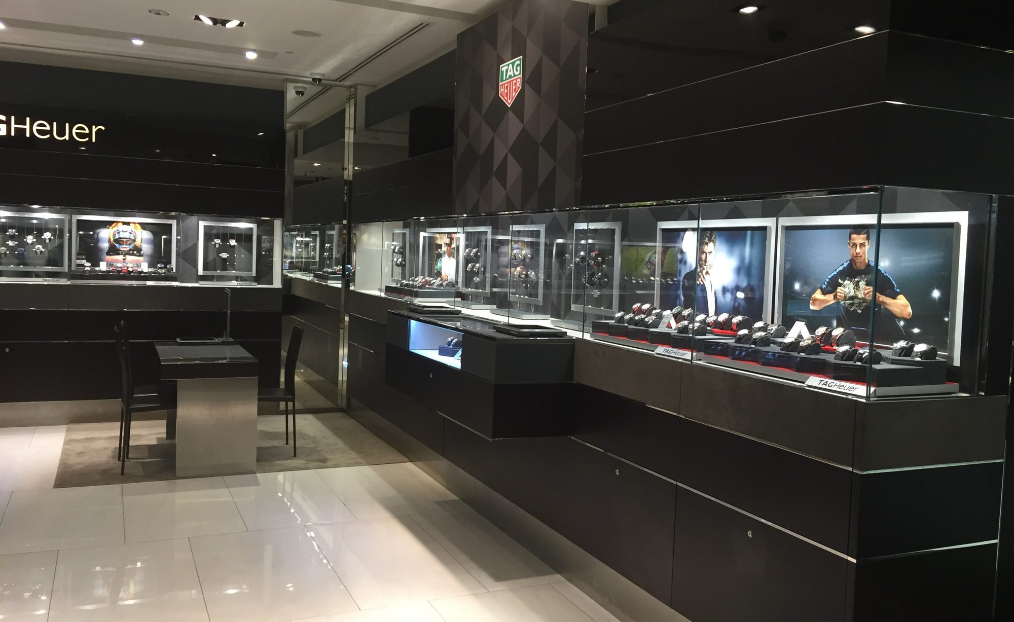 TAG Heuer adopte le concept ultra-actuel de « Home-staging » pour ...