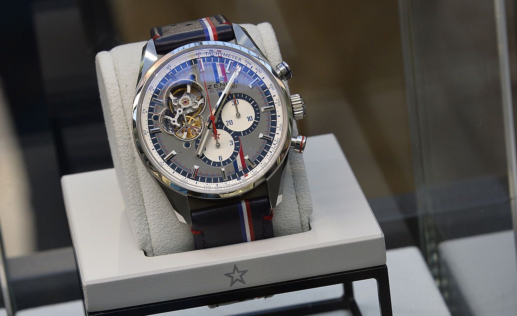 Lancement officiel du tour auto: Zenith chronometreur officiel tout a ...