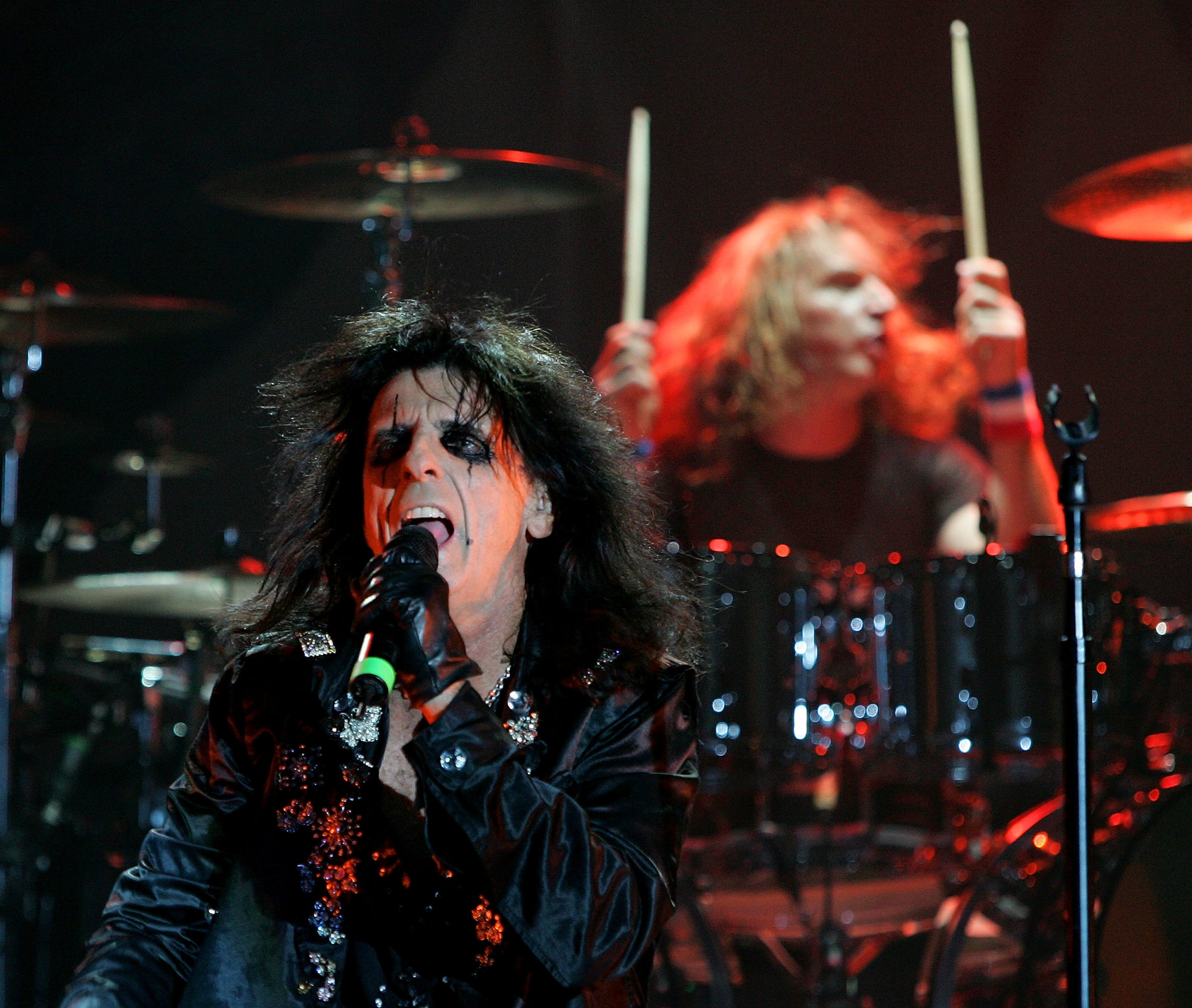 Topper Talk: KISS Drummer Eric Singer Helps Unmask The Zodiac Sea Wolf ...