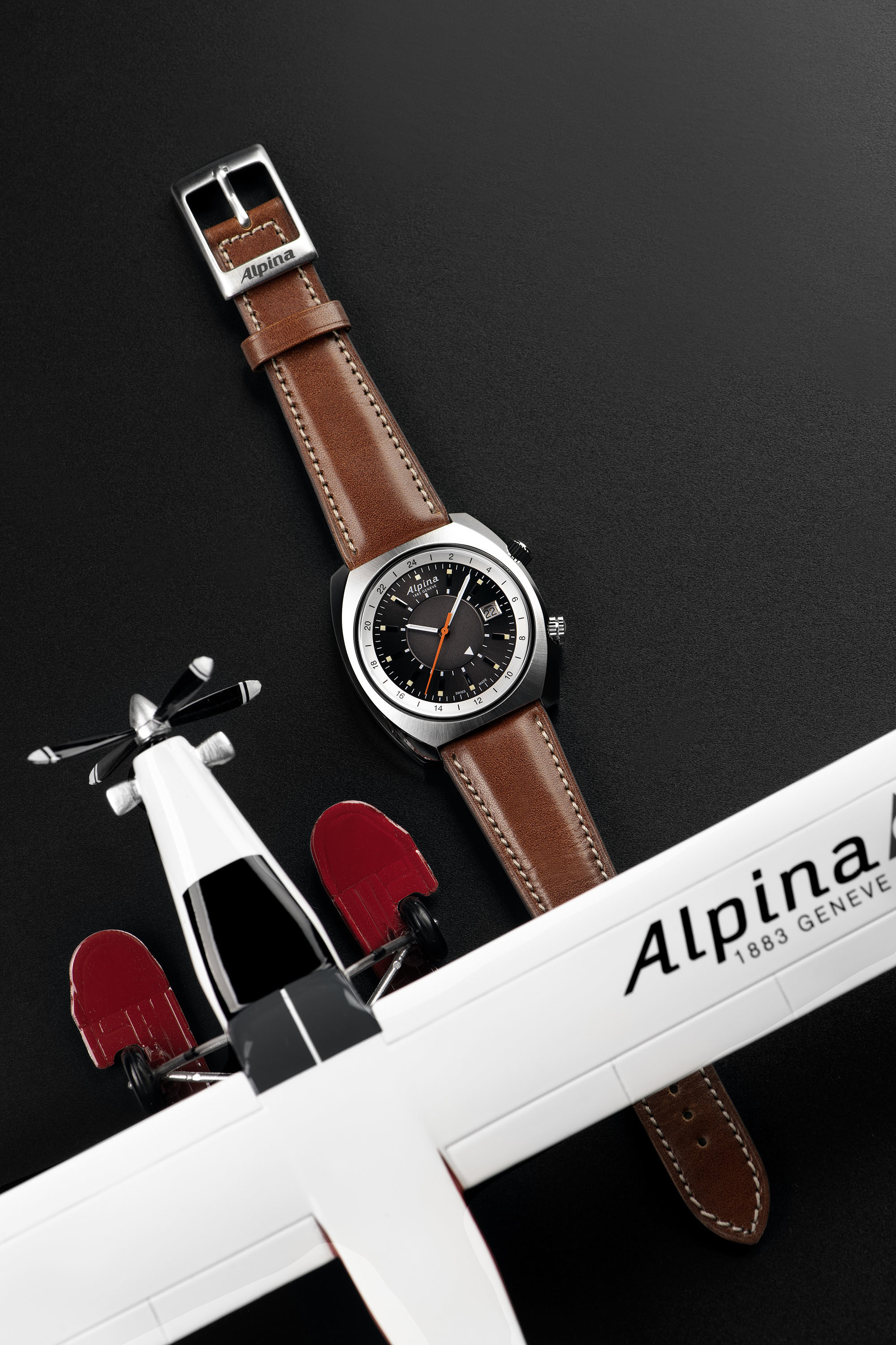 Alpina Unveils Four New Startimer Pilot Heritage Models | Watchonista