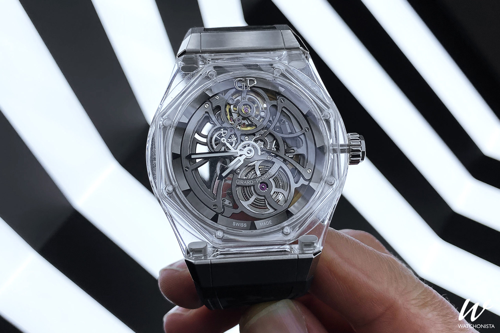 Crystal Clear: Girard-Perregaux’s New Laureato Absolute Light Combines ...
