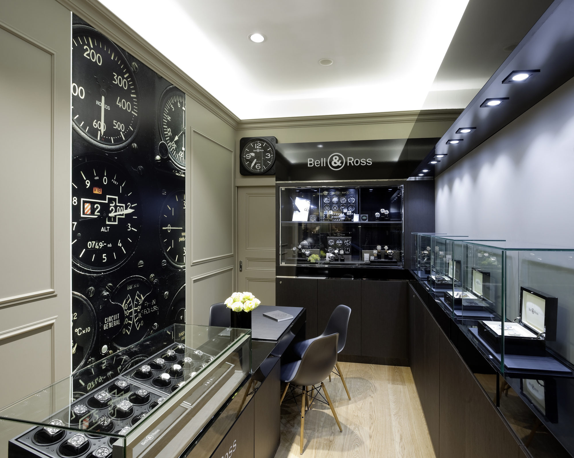 Bell & Ross celebrates the opening of its second European store ...