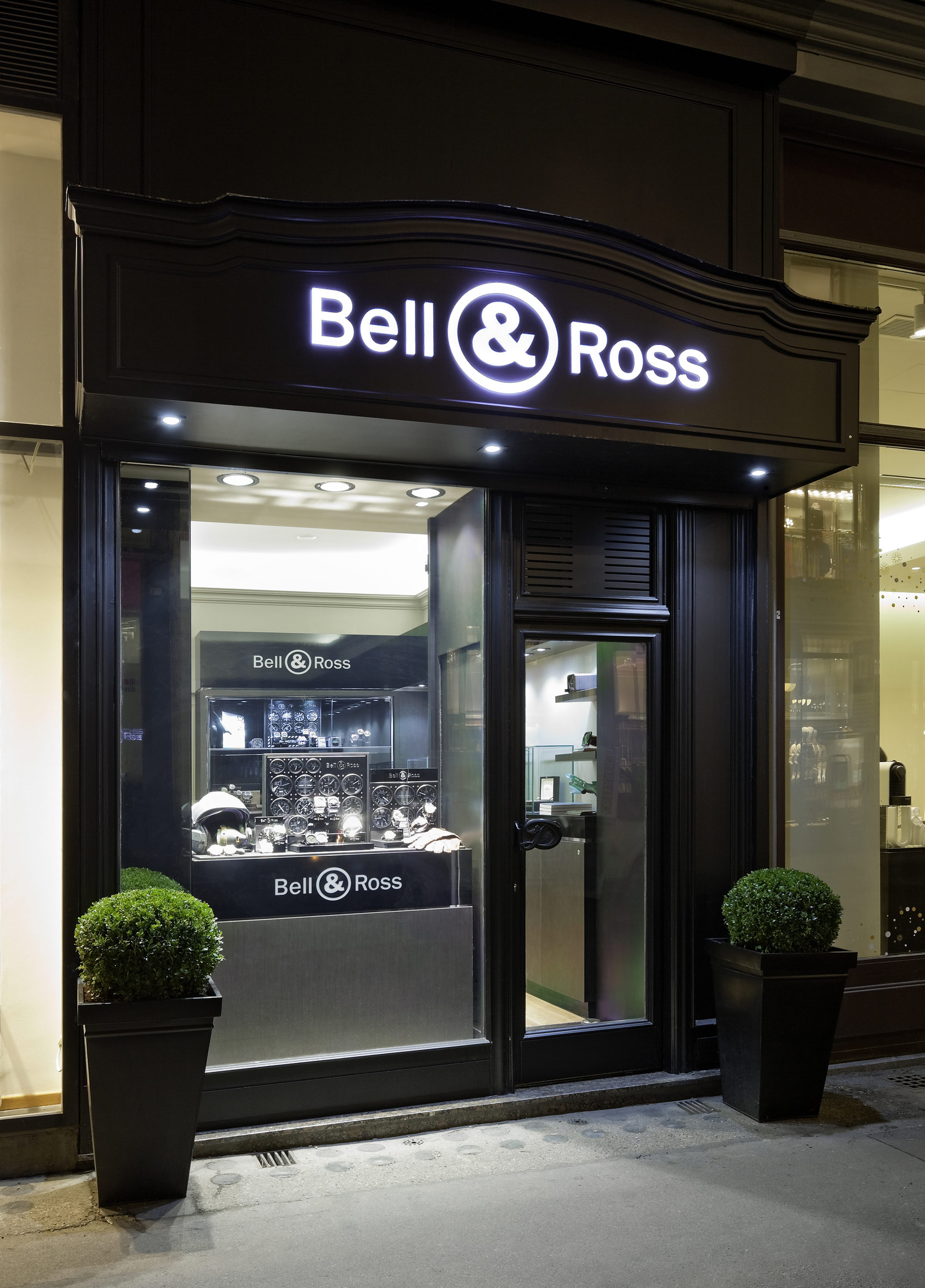Bell & Ross celebrates the opening of its second European store ...