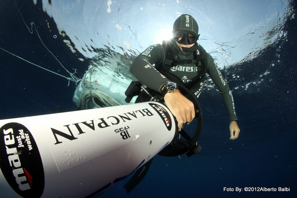 New world record for freediver and Blancpain ambassador Gianluca Genoni ...