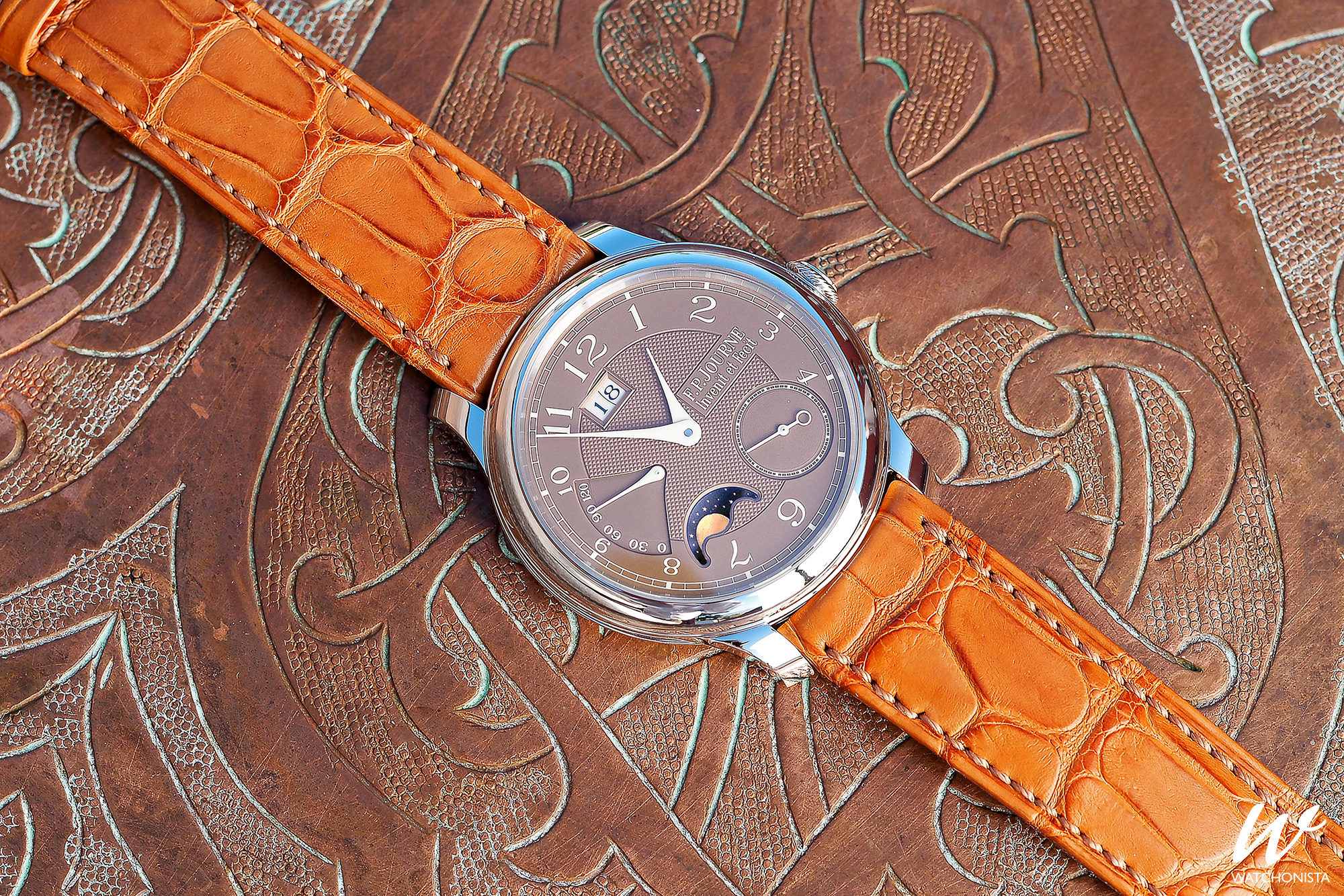 A philosophical deep dive into the F.P. Journe Octa Lune Havana dial ...