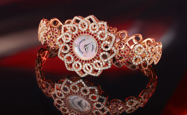 Only Watch 2013: The Victoria Princess Red Heart Watch for Only Watch ...