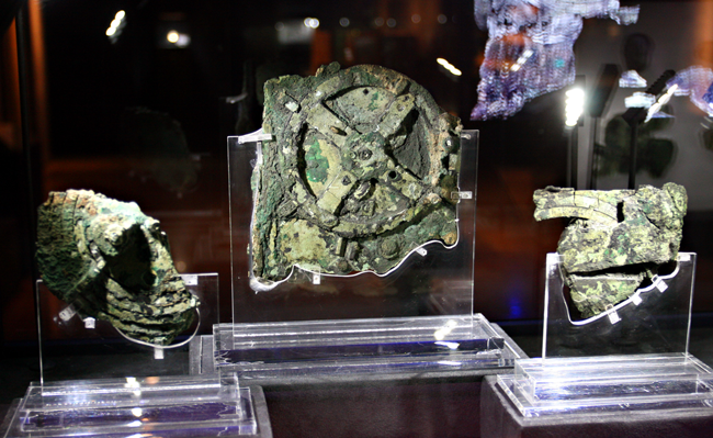The Hublot "Tribute to the Antikythera Mechanism" movement has joined ...
