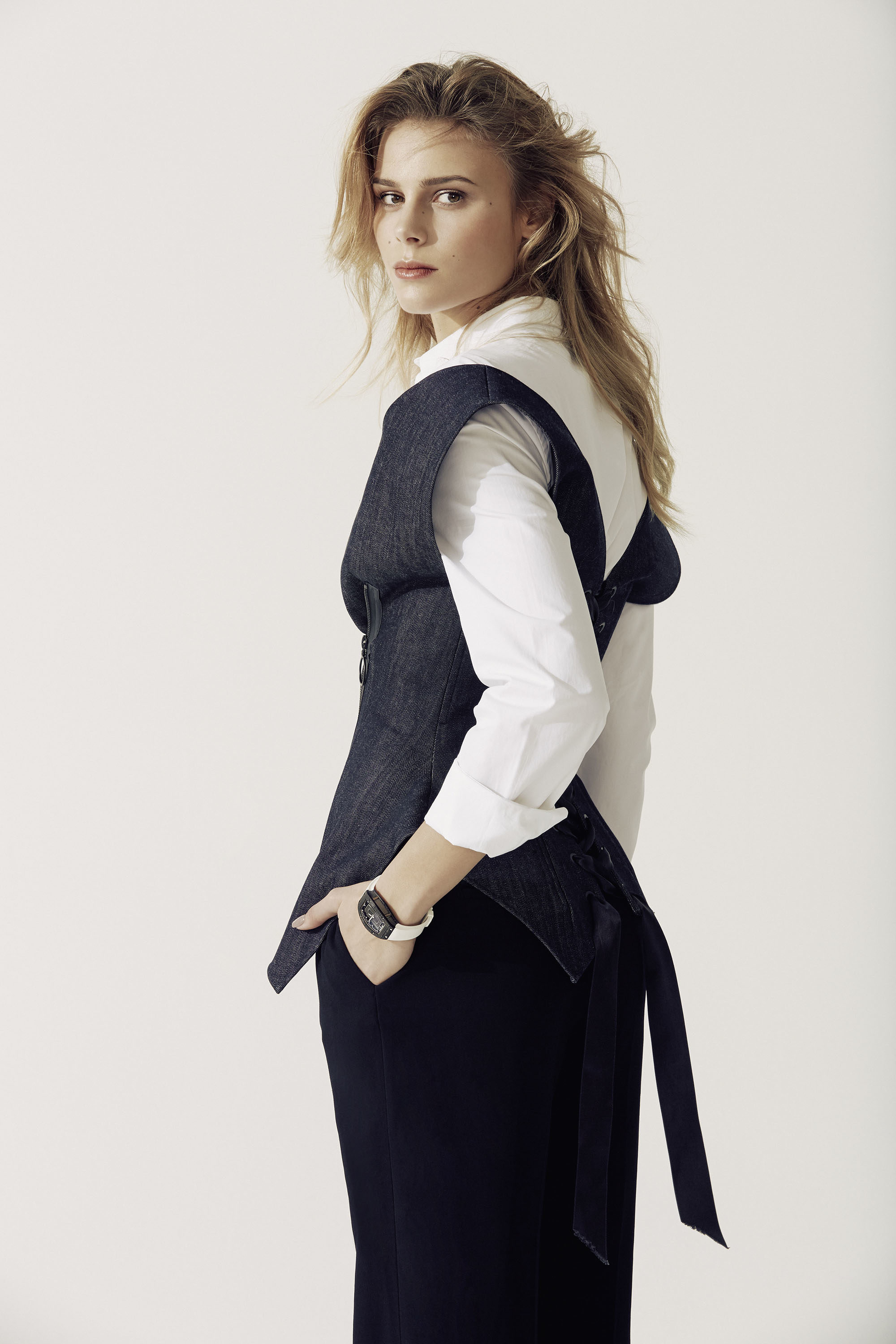 Yuliya Levchenko: A Young Talent Head and Shoulders Above the ...